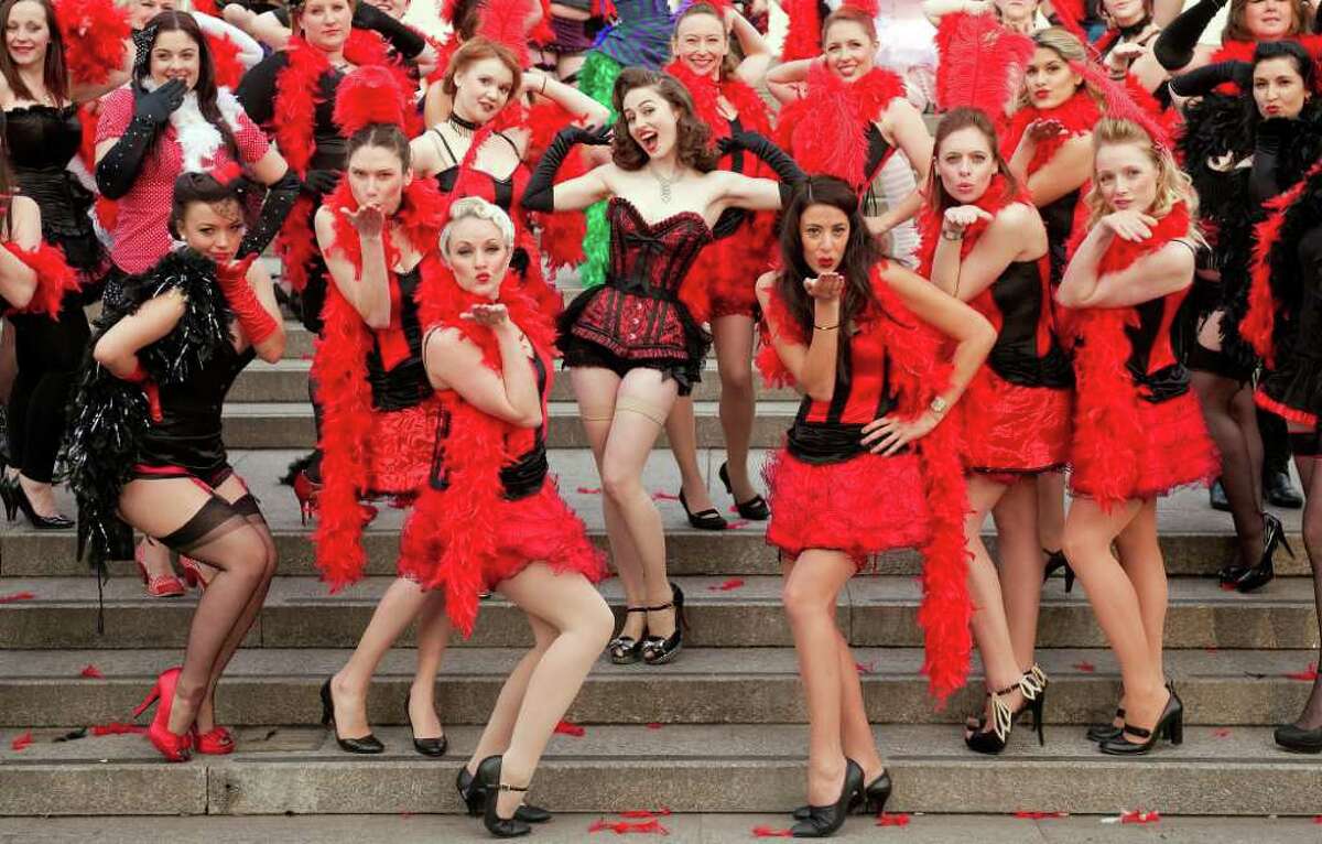 World's largest burlesque dance