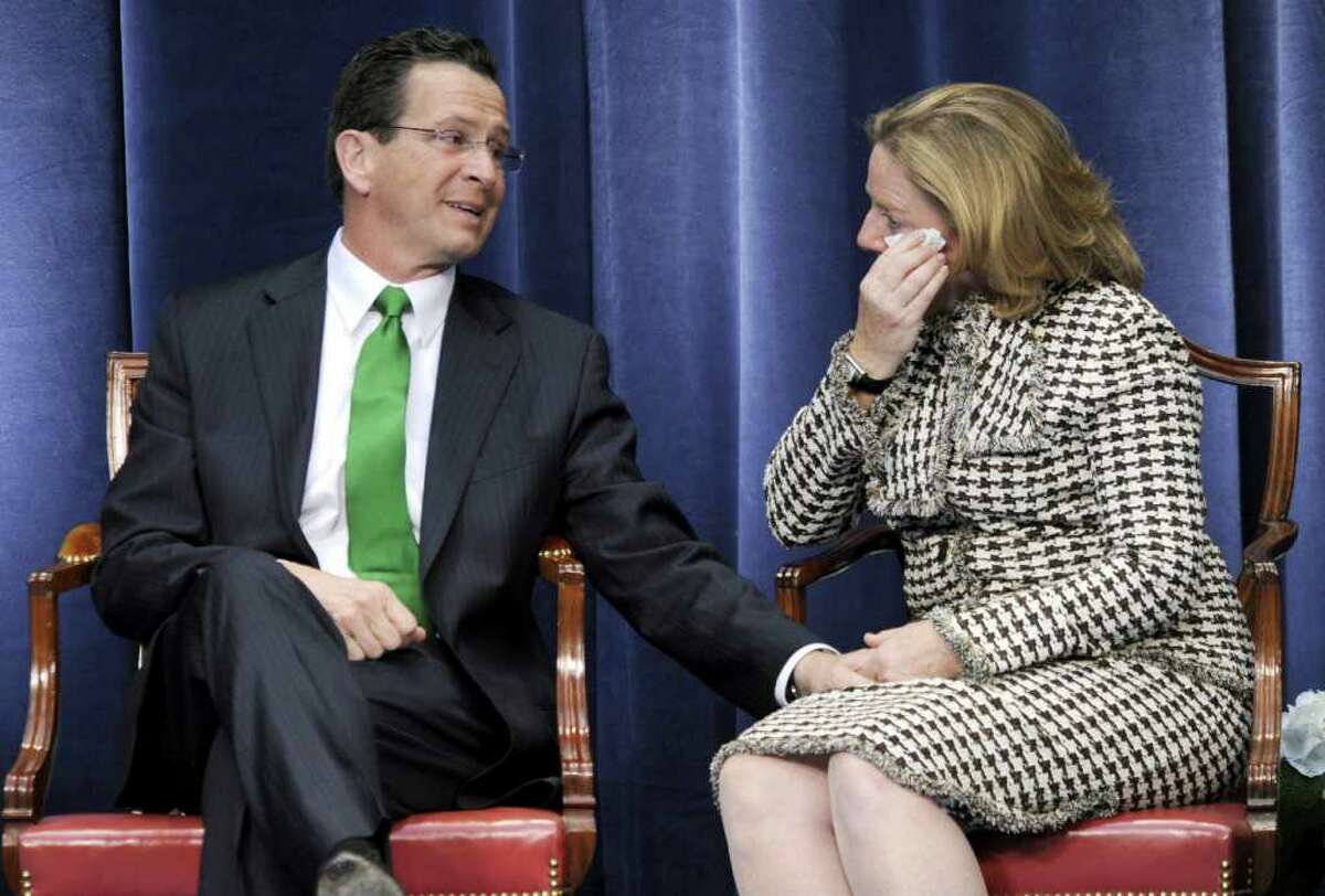 Malloy takes oath as governor at 'crossroads of crisis and opportunity'