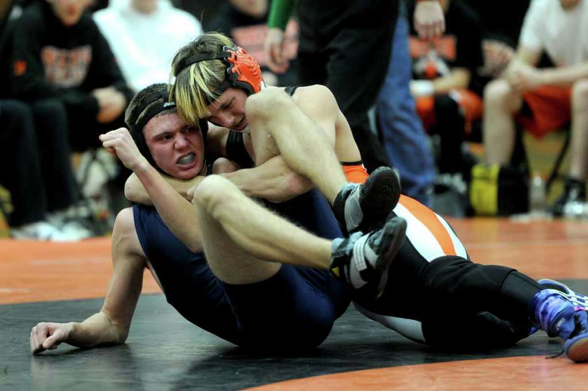 Wednesday's high school roundup: Prep hockey wins on White's OT goal