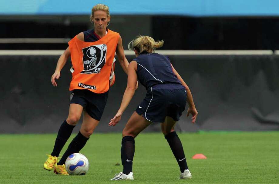 Kristine Lilly: A Look Back - Connecticut Post