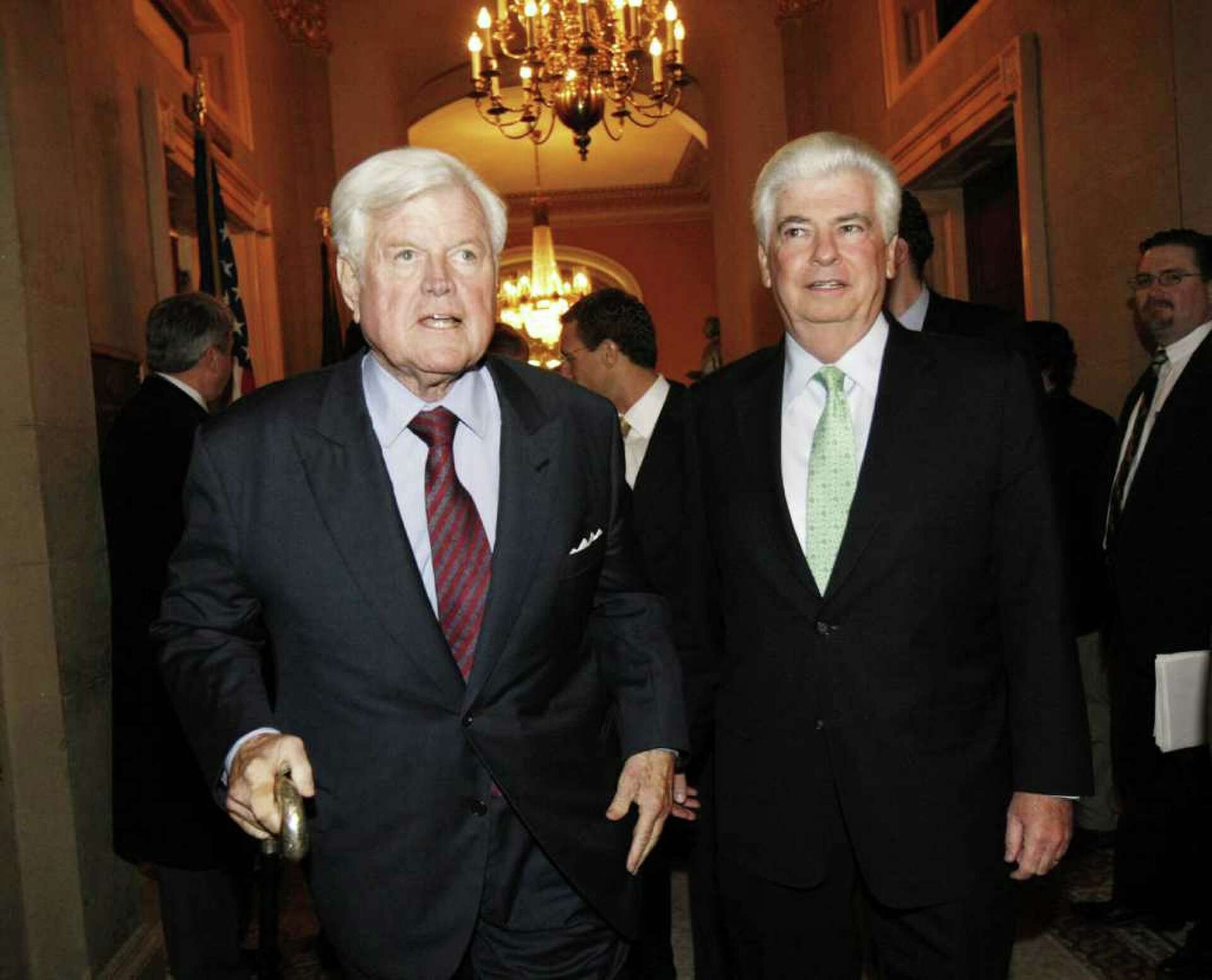 After 36 years in Washington, Dodd steps into the abyss