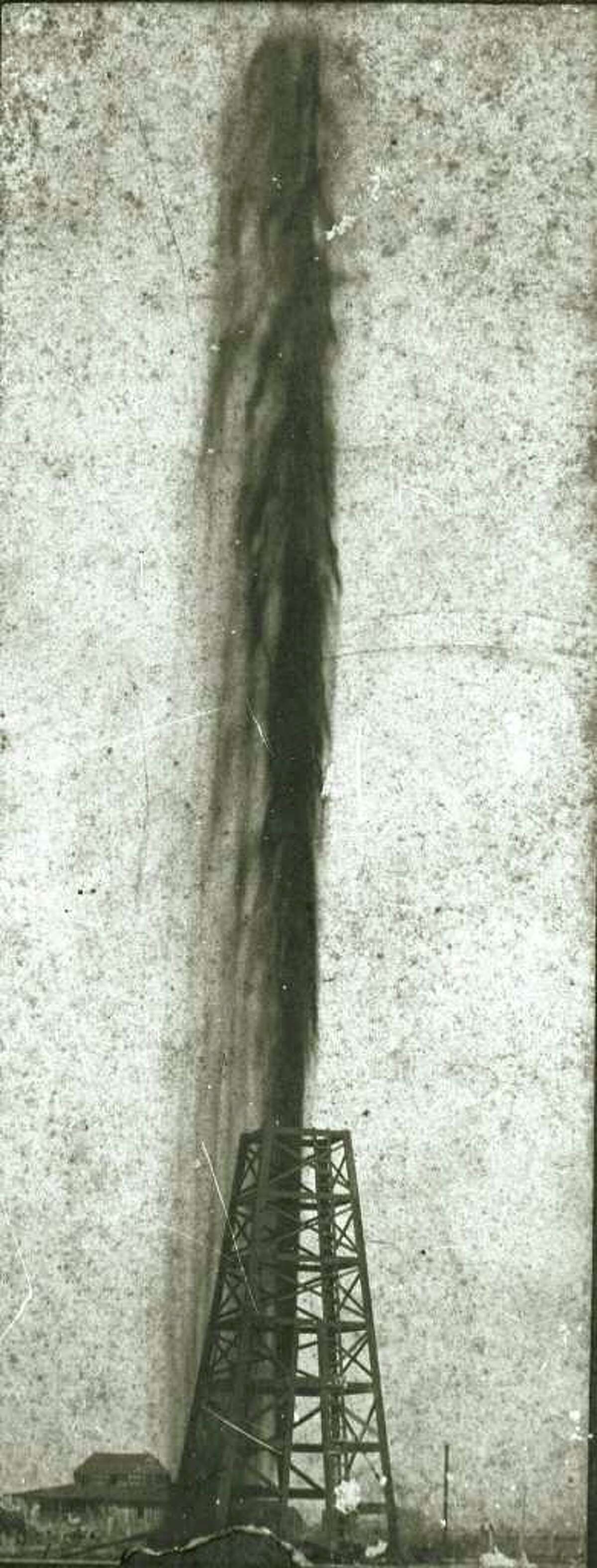 117 years ago: The Spindletop Hill gusher blew up Texas' oil craze in ...