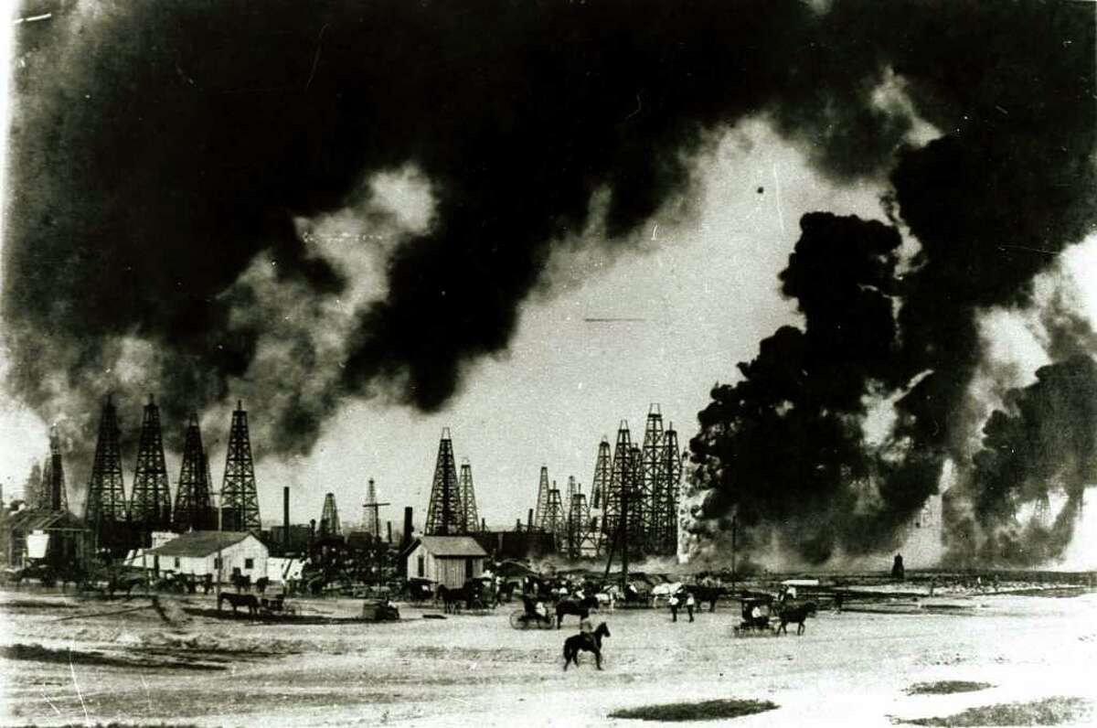 Historical photos show life during the oil boom in Texas