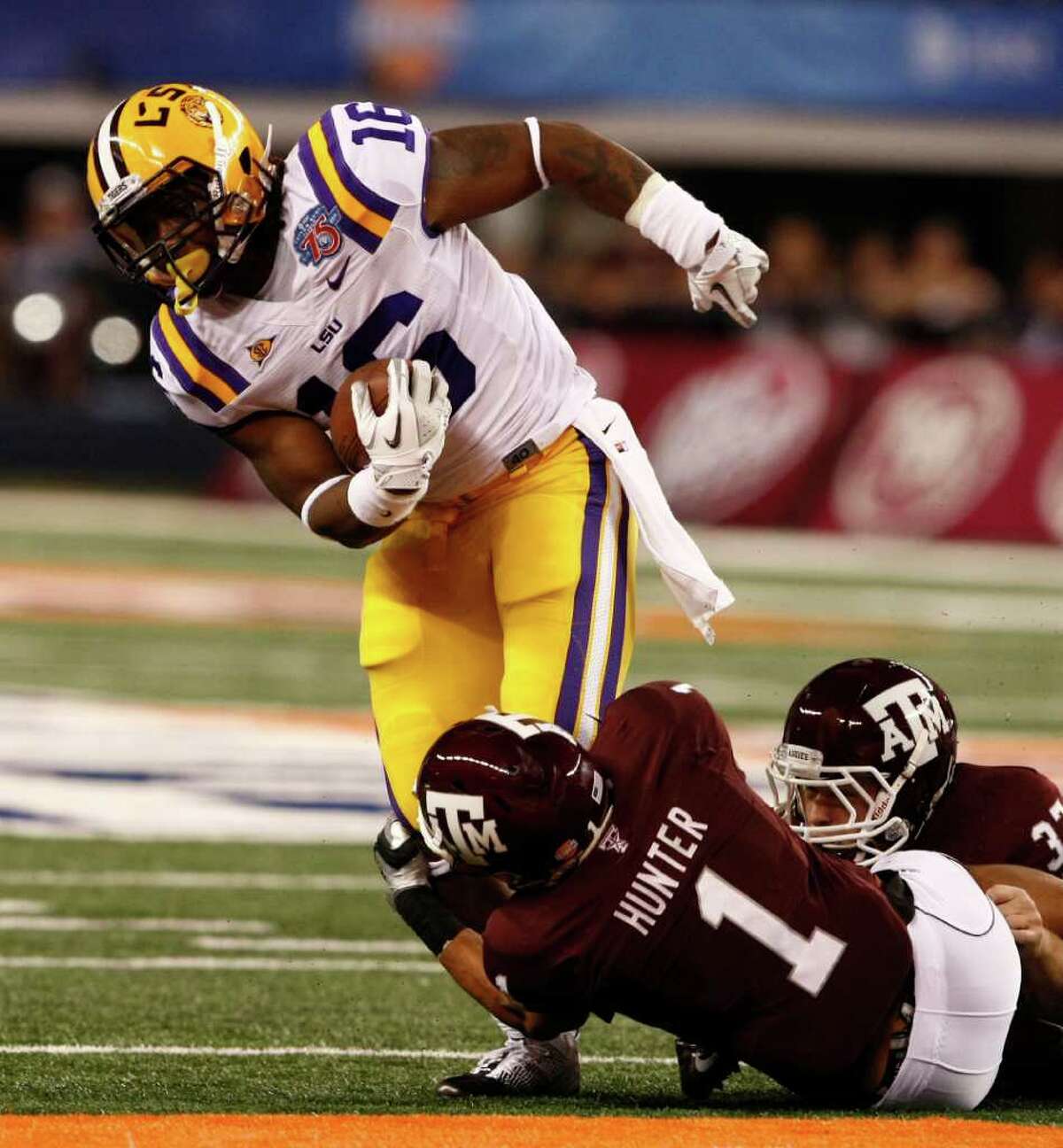 LSU defeats Texas A&M in the Cotton Bowl