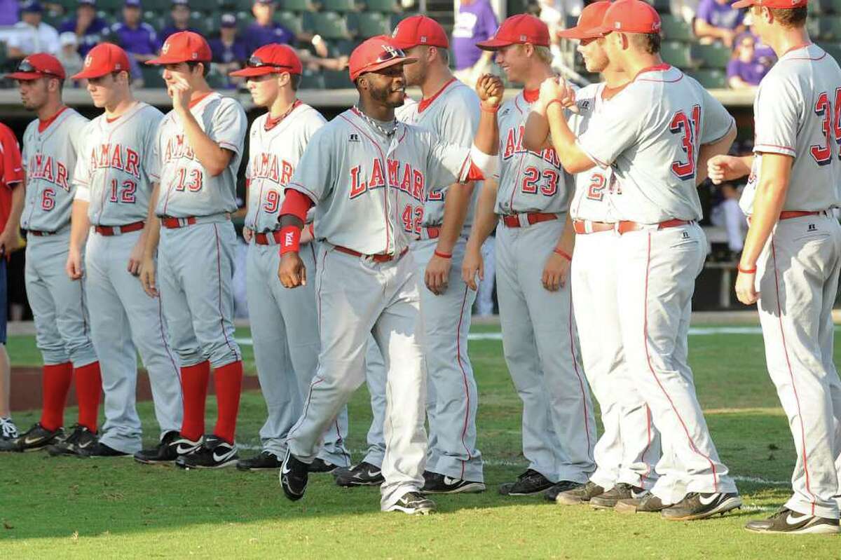 2010 IN REVIEW: Lamar baseball