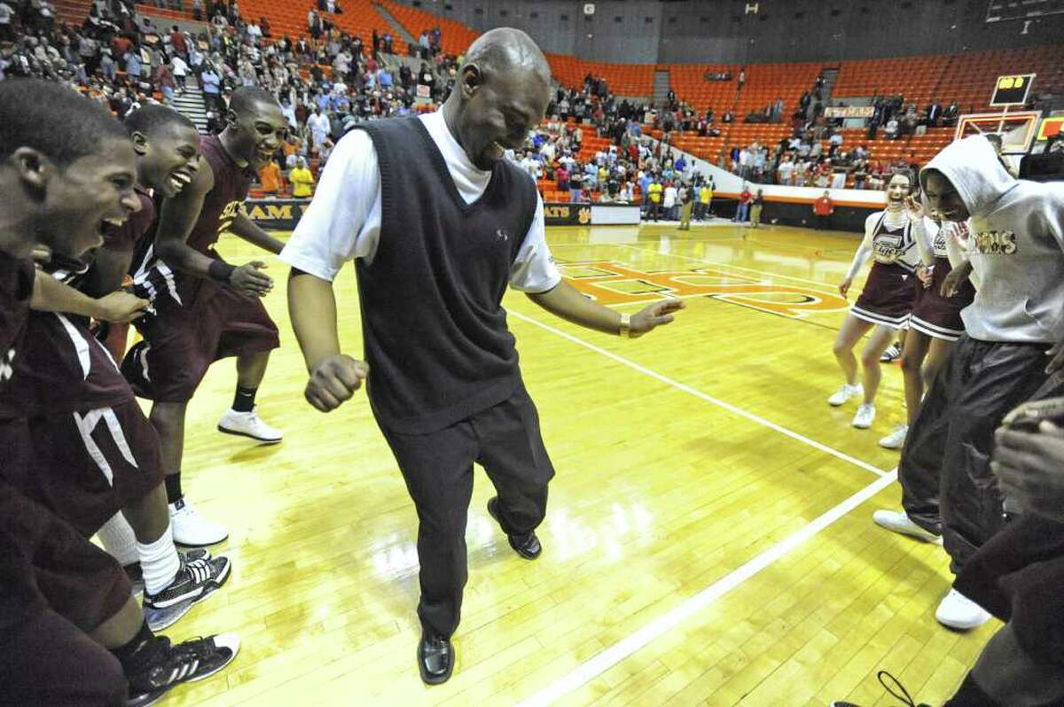 2010 IN REVIEW: Silsbee basketball