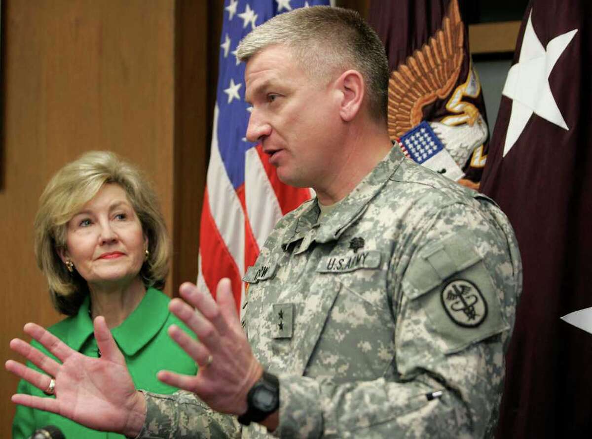 Husband of ex-Sen. Hutchison dies at age 81