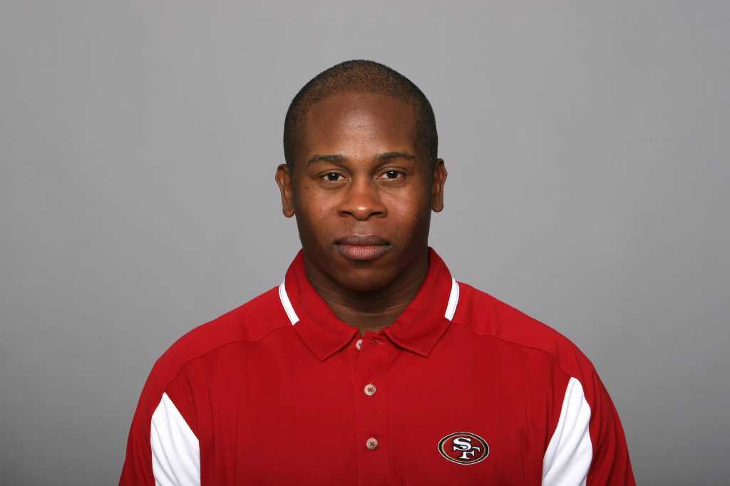 Texans hire defensive backs coach