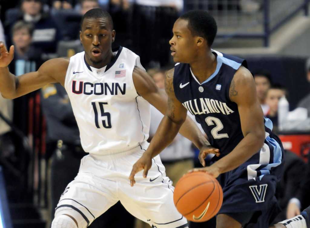 Kemba's floater lifts UConn over Villanova