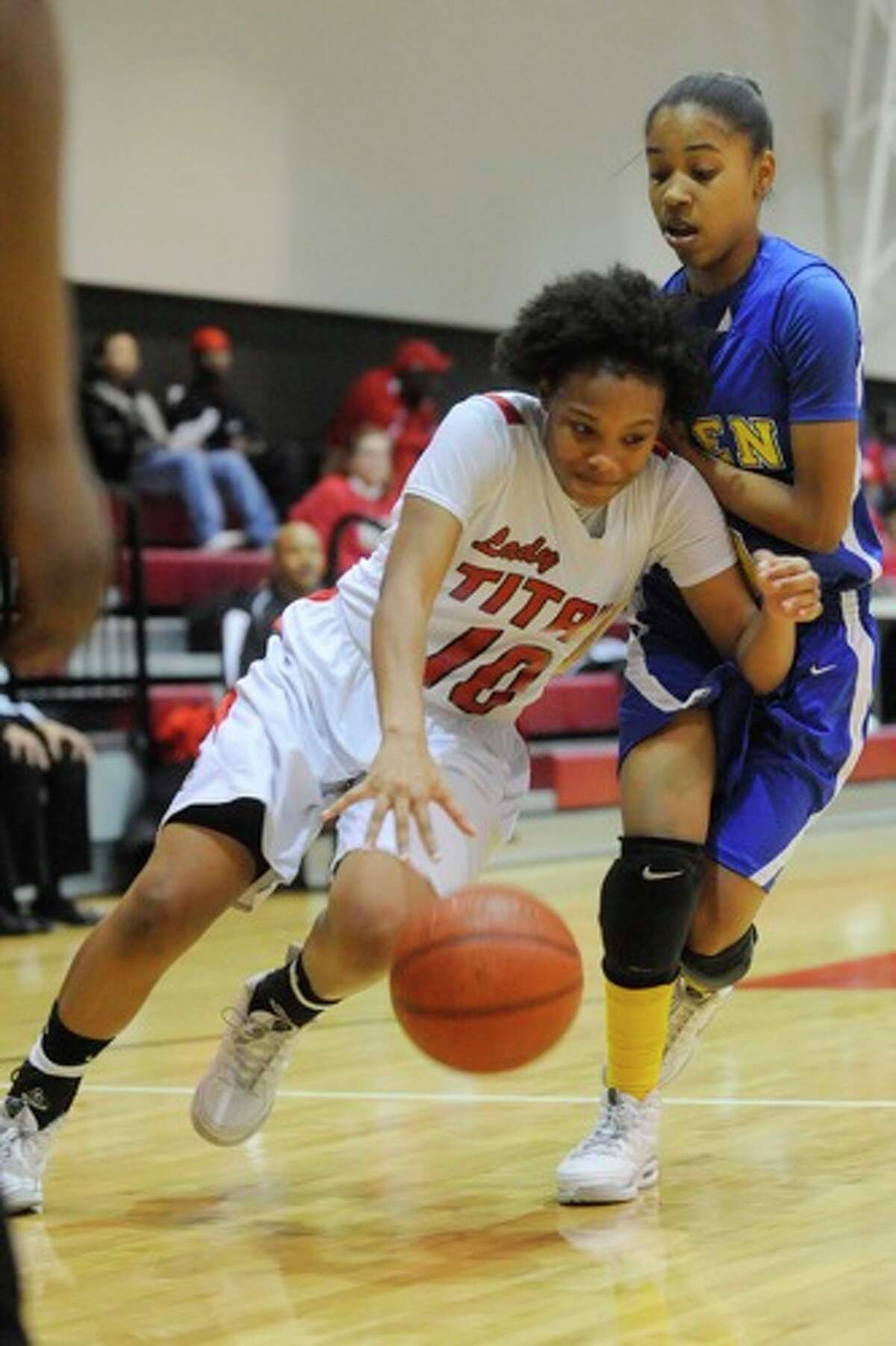 Ozen Lady Panthers vs. Memorial Lady Titans