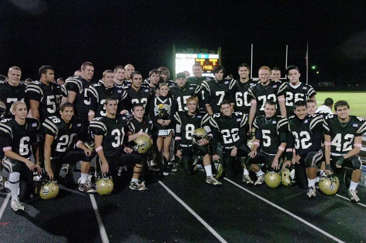 Vidor vs. Nederland at Bulldog Stadium