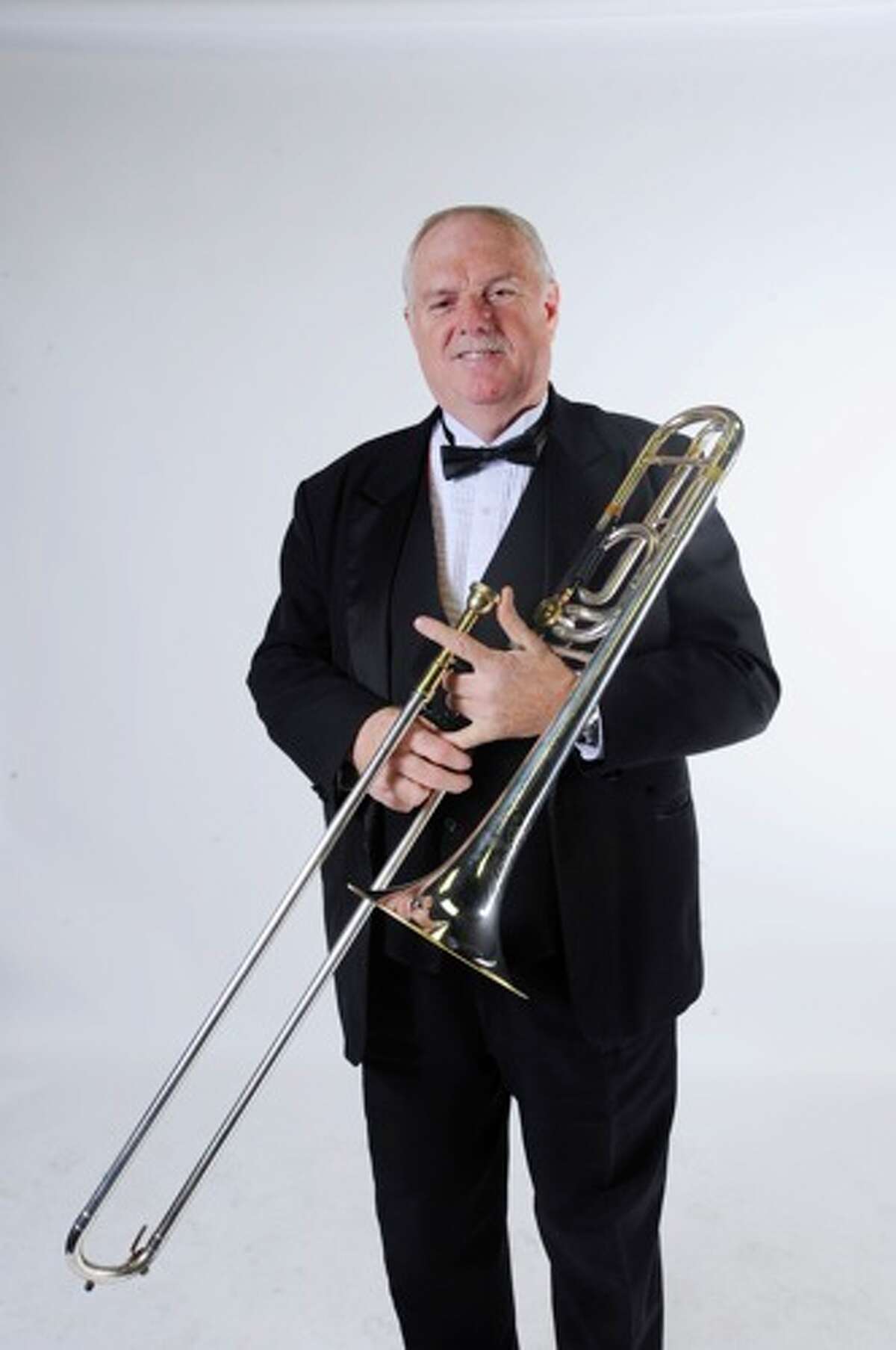 Night & Day Orchestra swings Southeast Texas