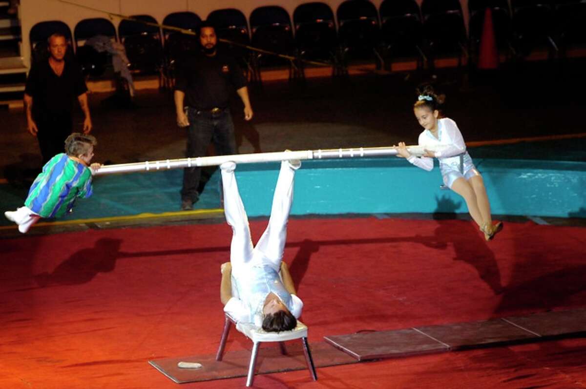 Circus Hollywood Shrine Circus comes to Beaumont