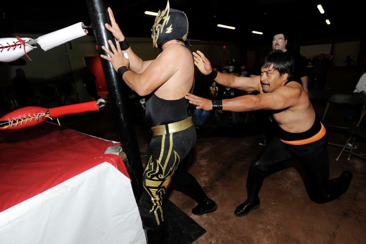 Lucha Libre comes to Beaumont