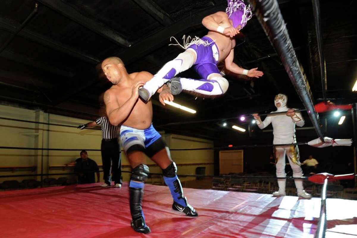 Lucha Libre comes to Beaumont