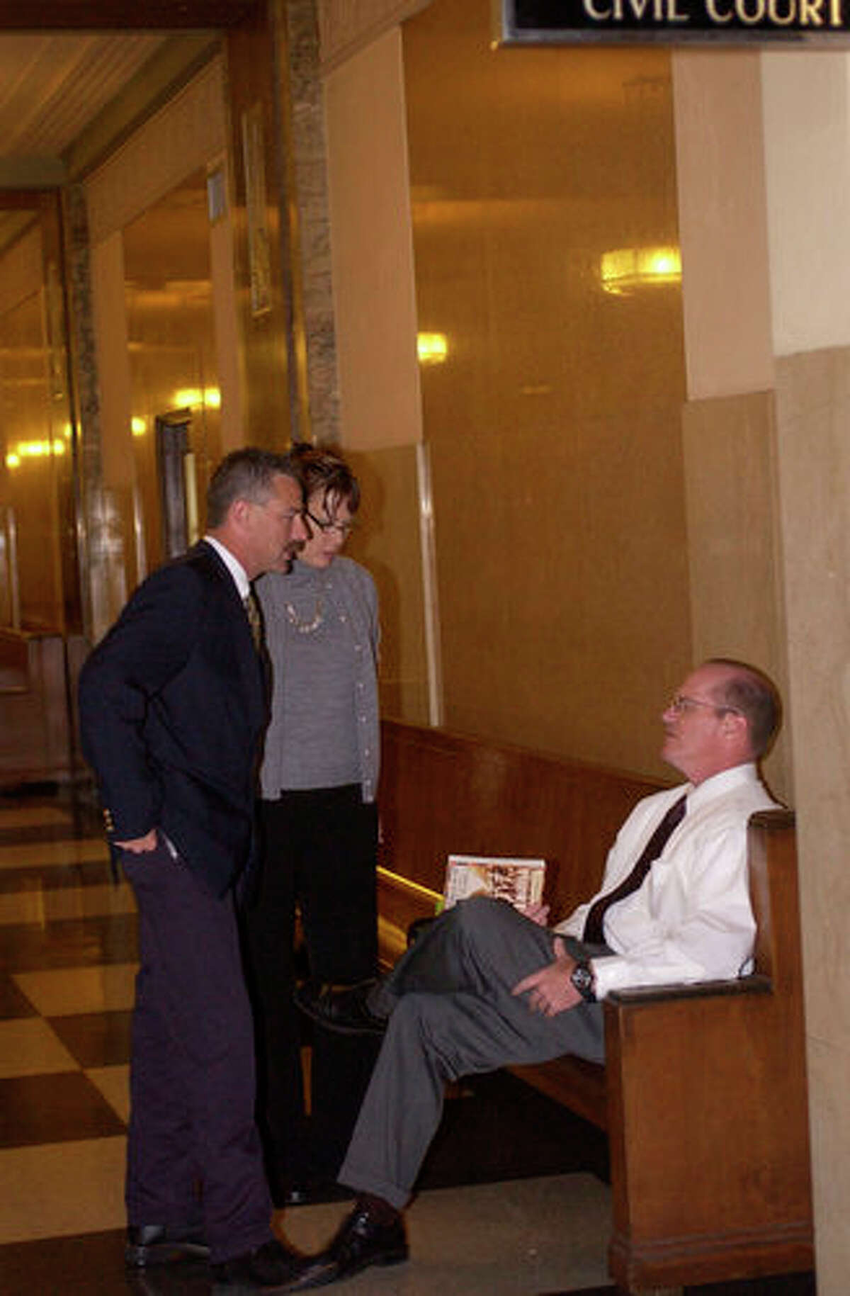 Suspended cop fights to get his job back