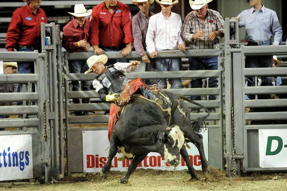 PBR Chute-Out Bull Ride Hits Ford Arena