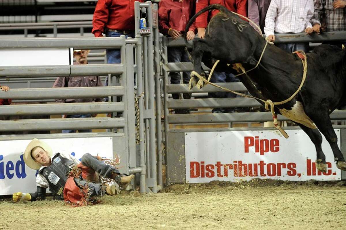 PBR Chute-Out Bull Ride Hits Ford Arena
