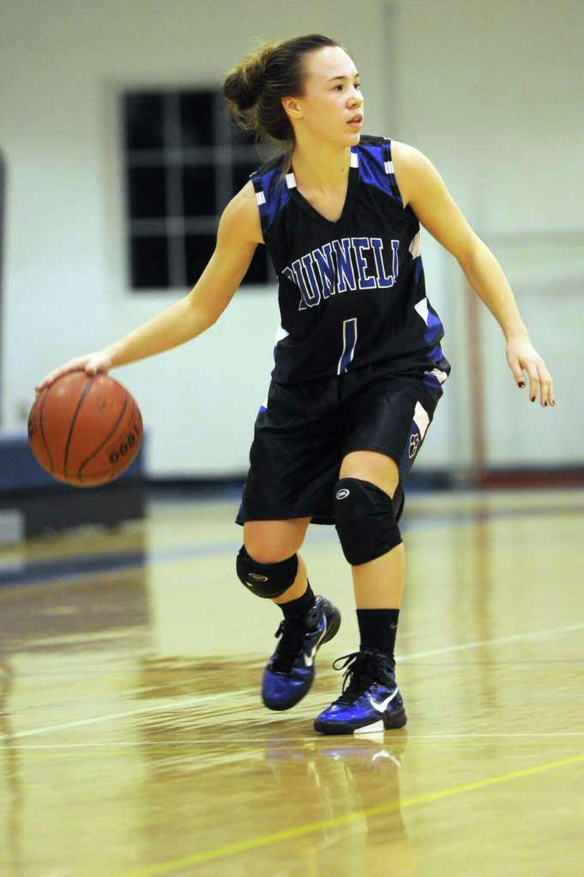 Thursday's high school roundup: Trumbull's Anderson gets 200th career win