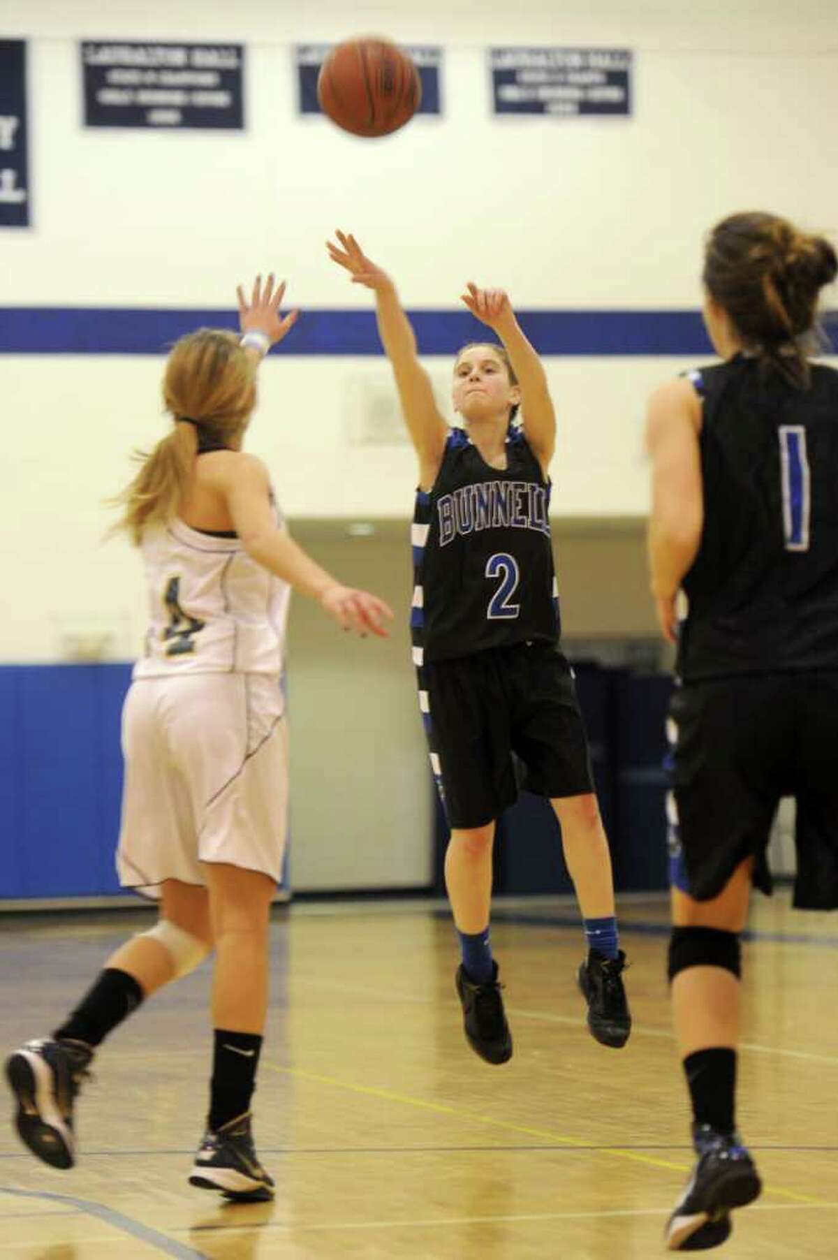 Thursday's high school roundup: Trumbull's Anderson gets 200th career win