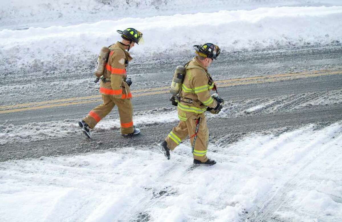 Another winter storm makes for treacherous commute in Fairfield County ...