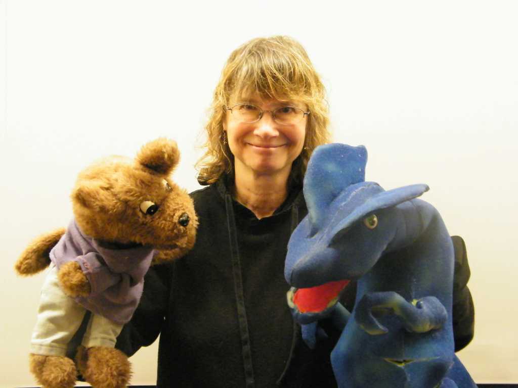 Puppet show dovetails with 'Black Holes' exhibit at Peabody