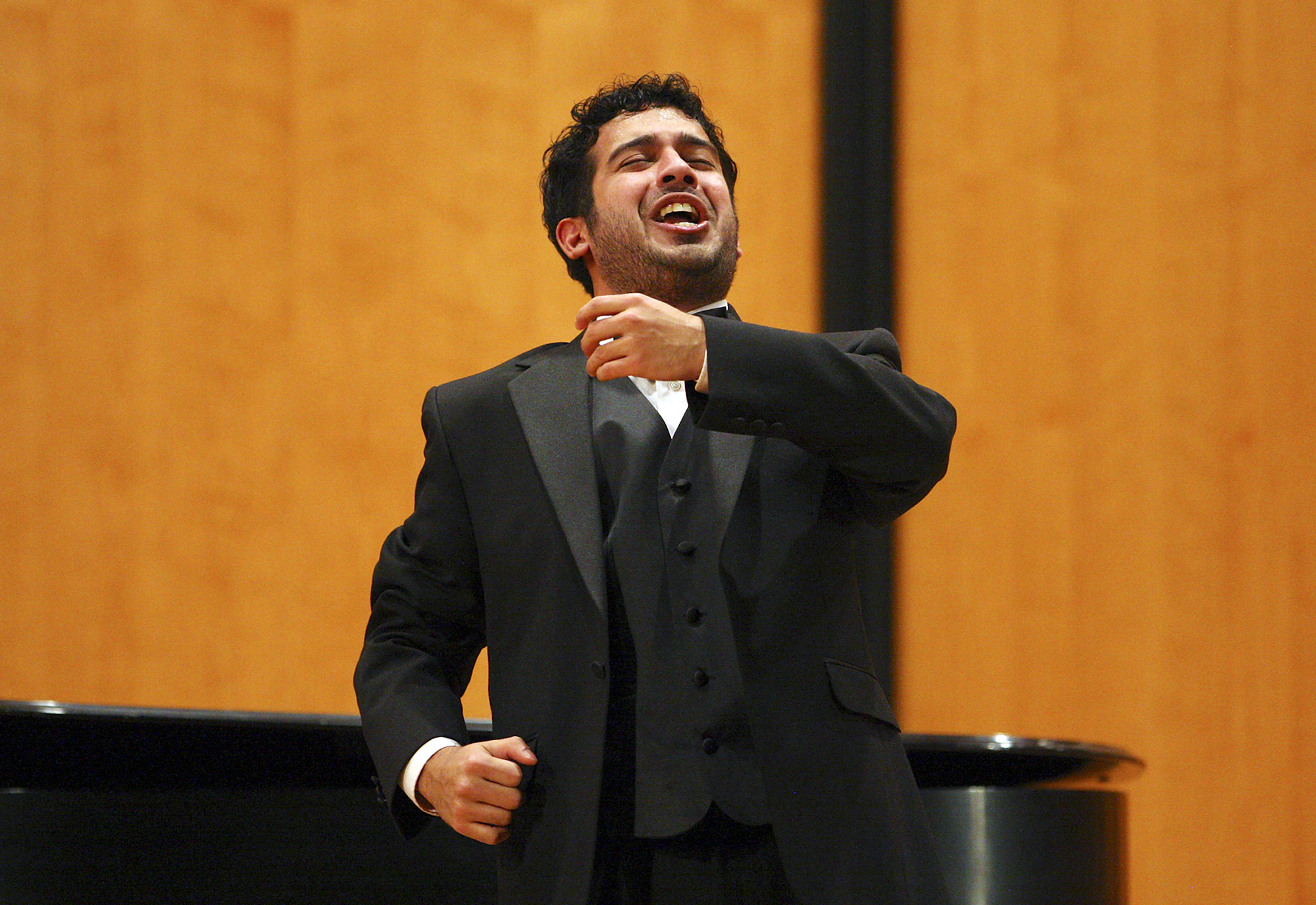 Corpus Christi tenor tops regional opera competition