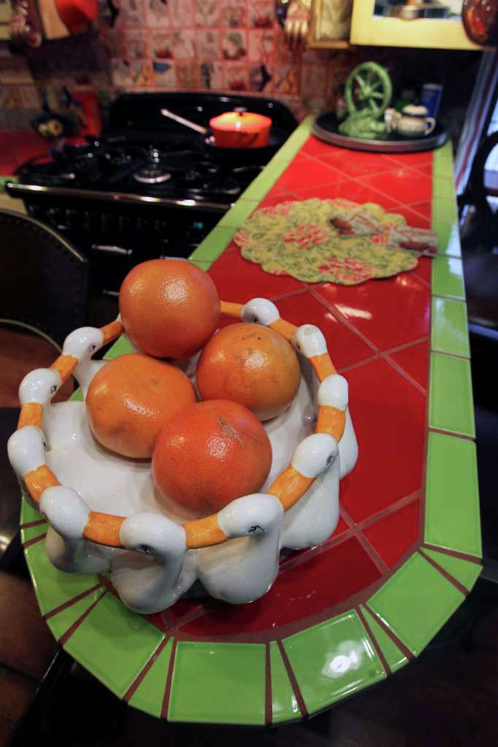 Cooks & Cocinas: Linda Polhamus