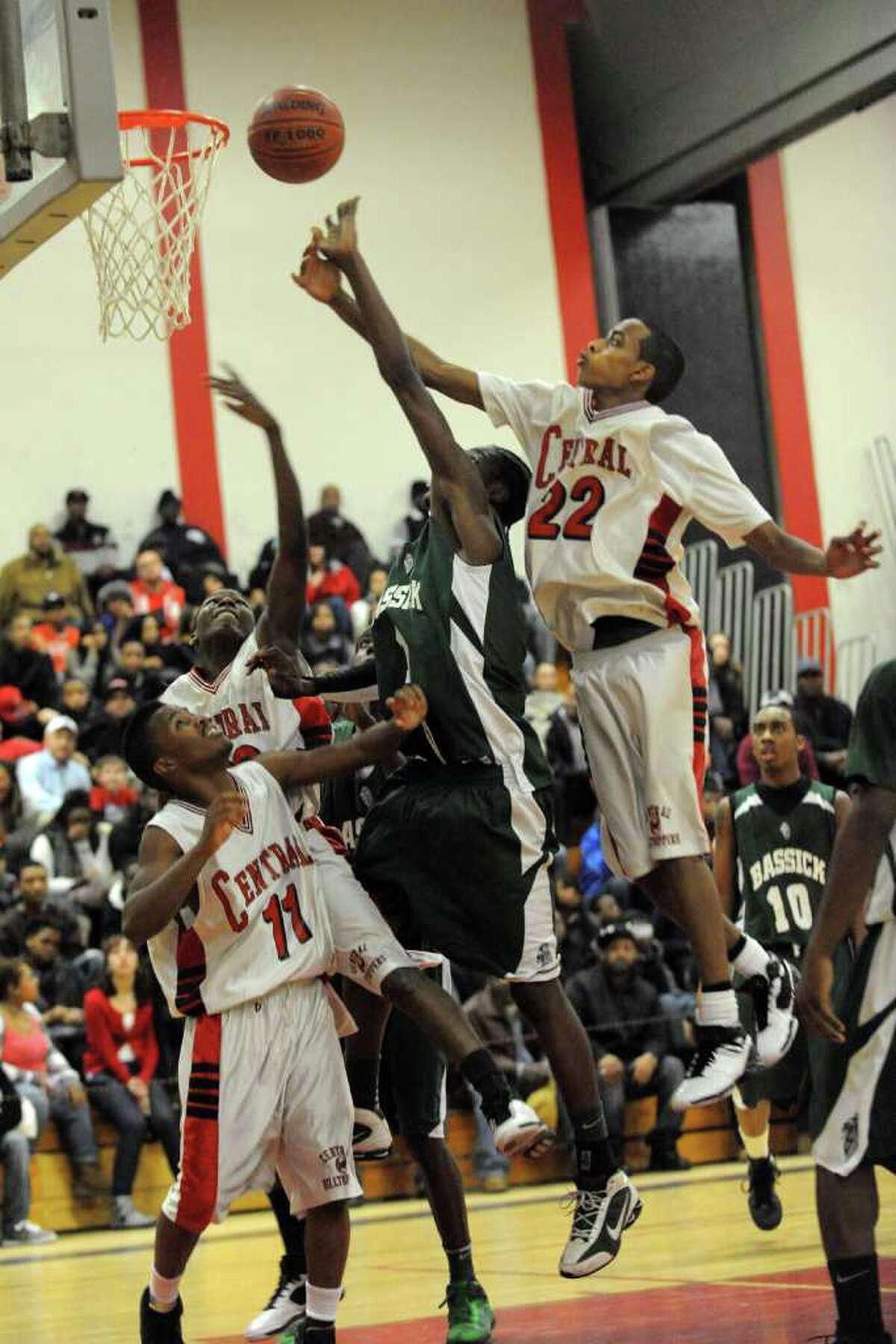 Bassick turns back Central