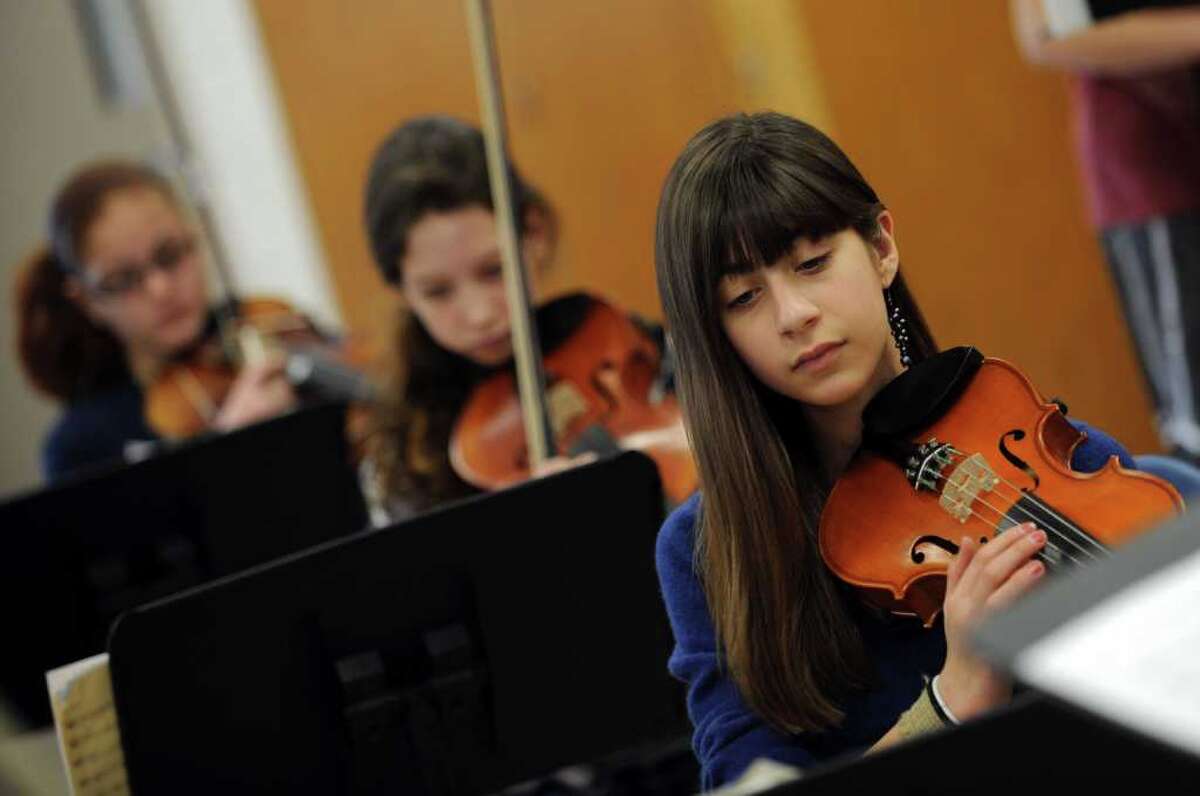 Music helps Weston, city students strike common chord