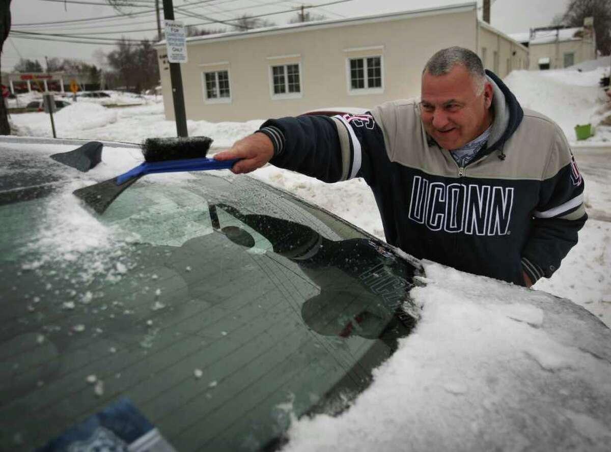 Snow emergency declared in Greenwich as icy blast approaches