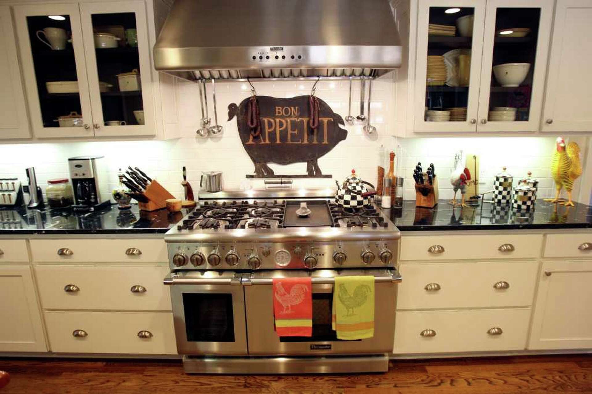 Cooks & Cocinas: John Canavan