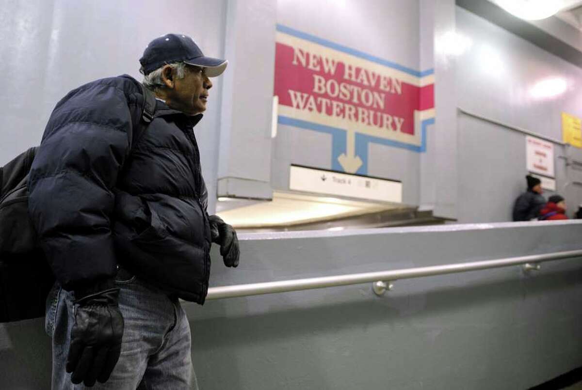 Metro-North woes derail Waterbury line