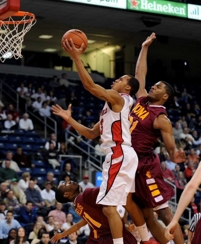 Stags, Hawkins hold off Iona