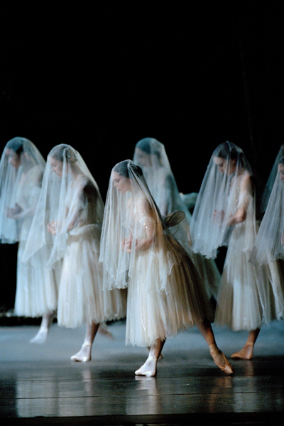 Ballet finds audience on a larger stage