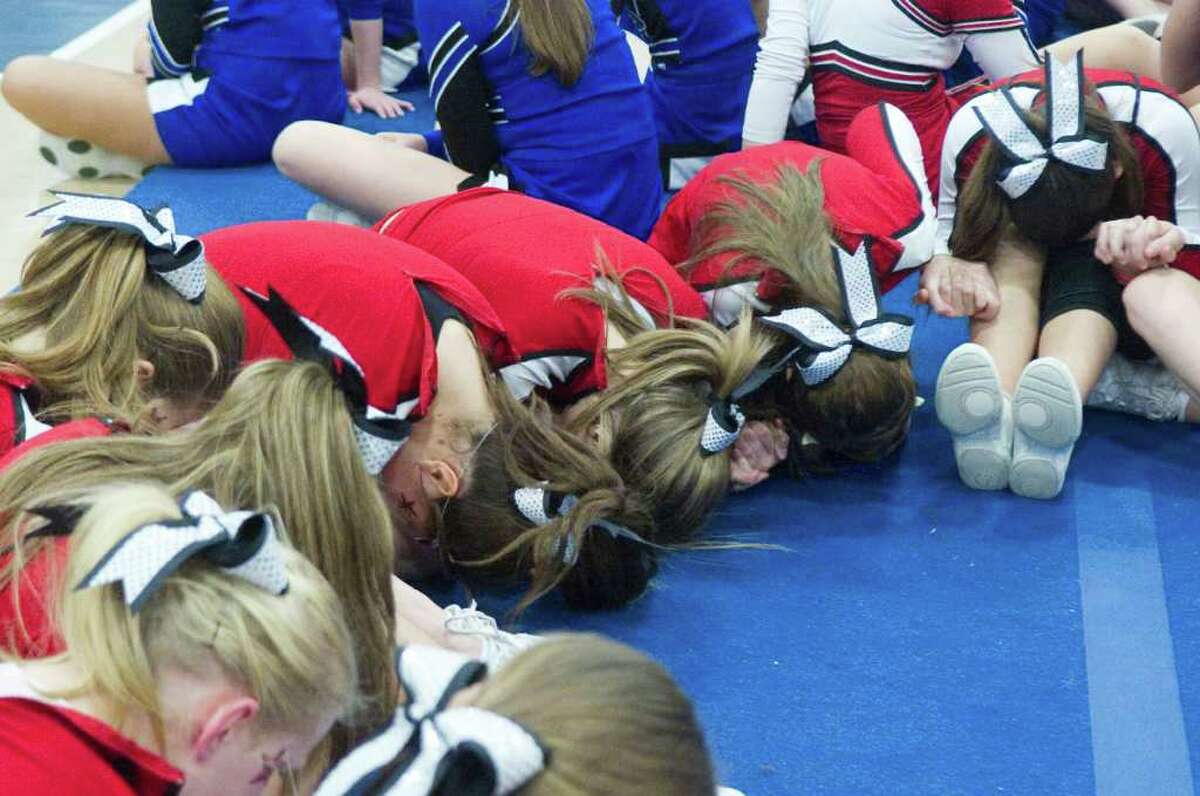 Fairfield Warde wins FCIAC cheerleading championship