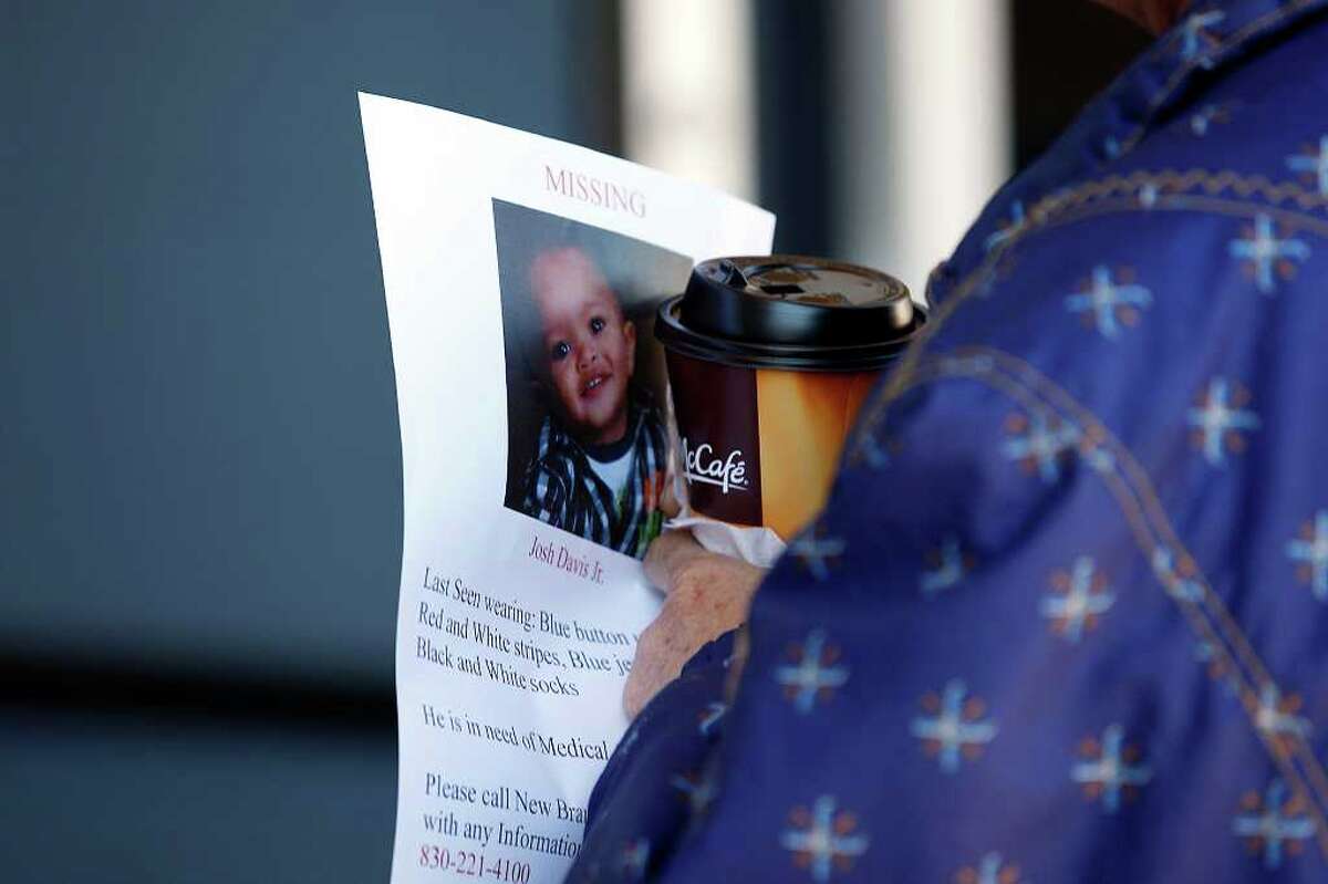 Missing tot's dad held on probation violation