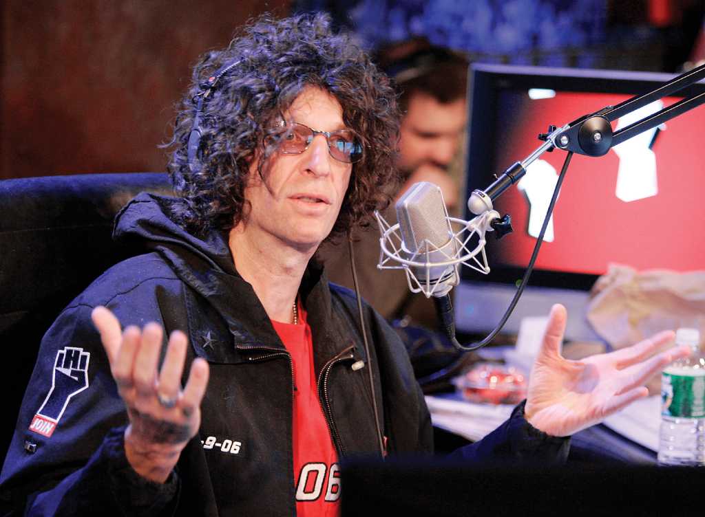 Shock jock Howard Stern rips Greenwich officials