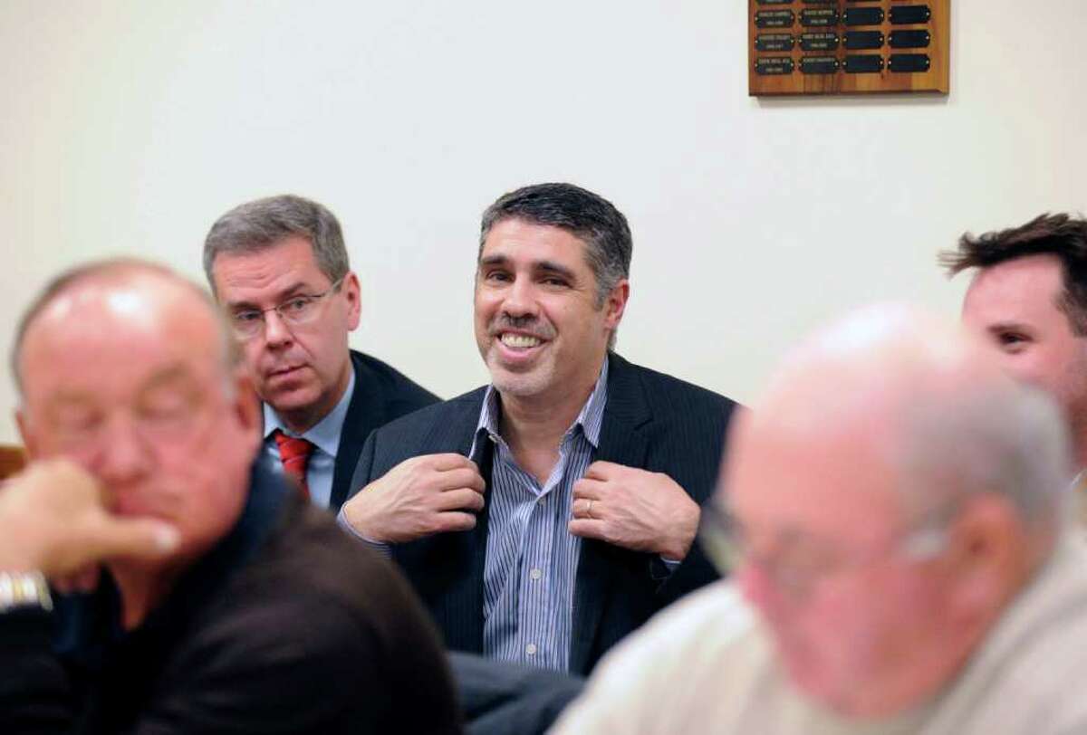 Shock jock Howard Stern rips Greenwich officials