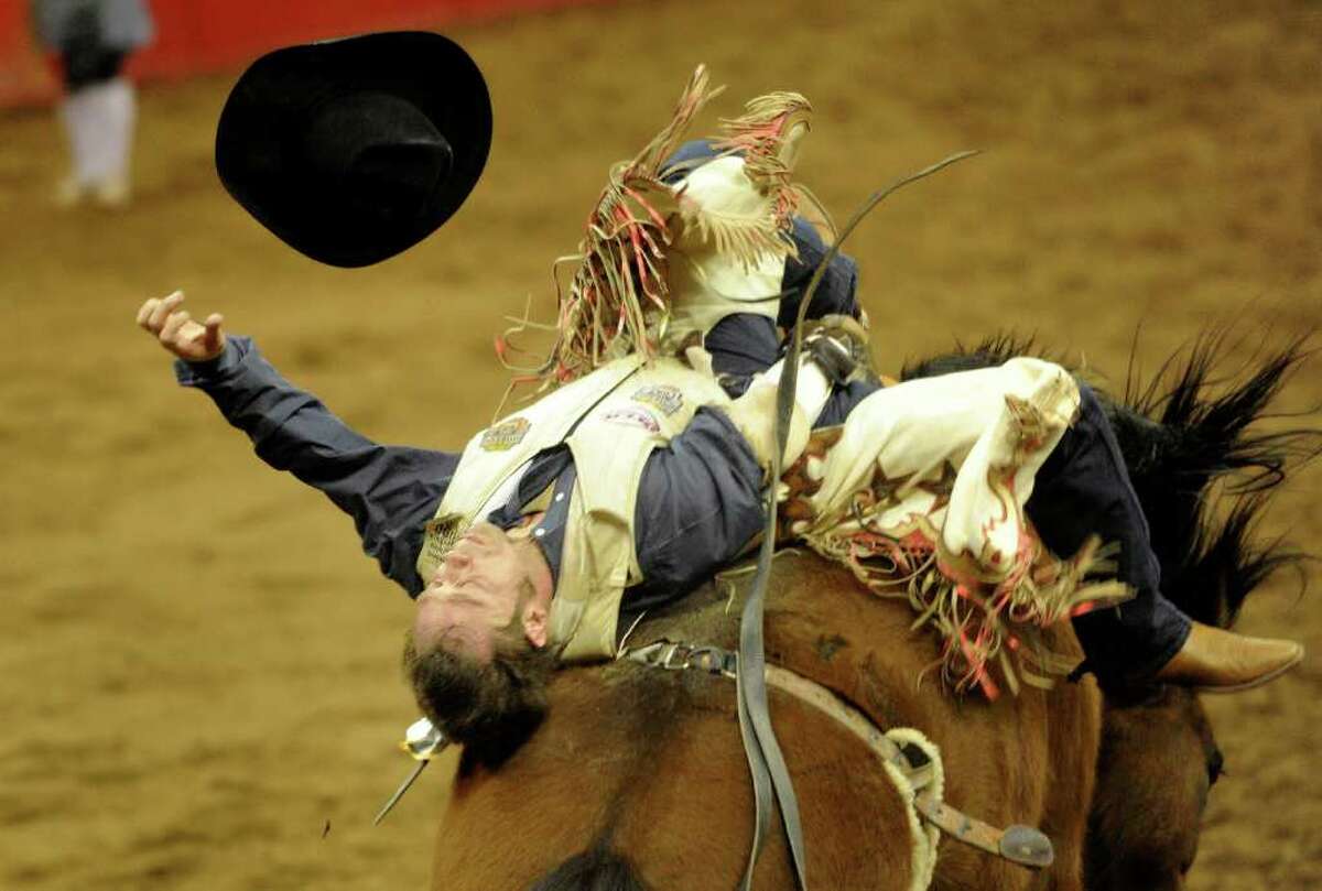 Teen bareback riding phenom chases S.A. title