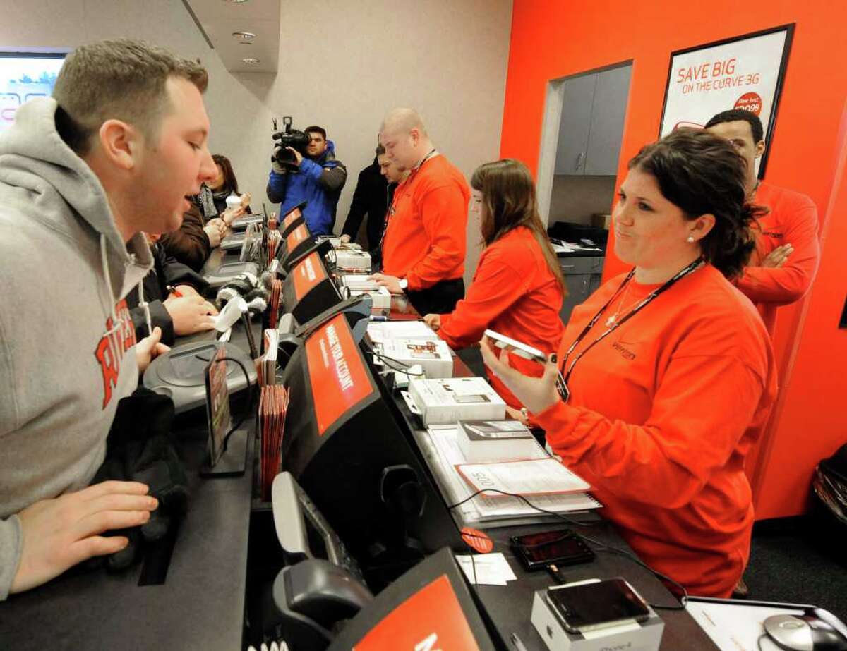 Verizon launches latest object of desire