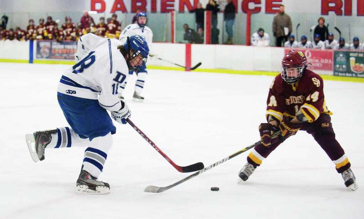 St. Joseph blanks Darien boys hockey team