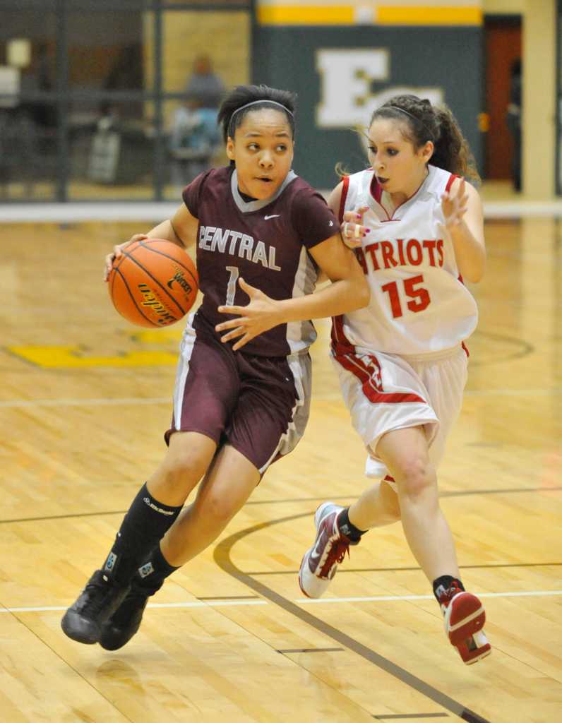 Central girls basketball team dominates playoff opener