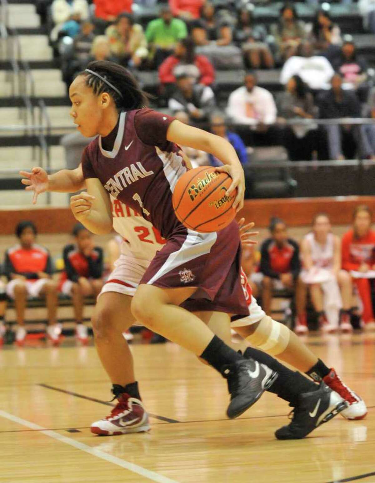 Central girls basketball team dominates playoff opener