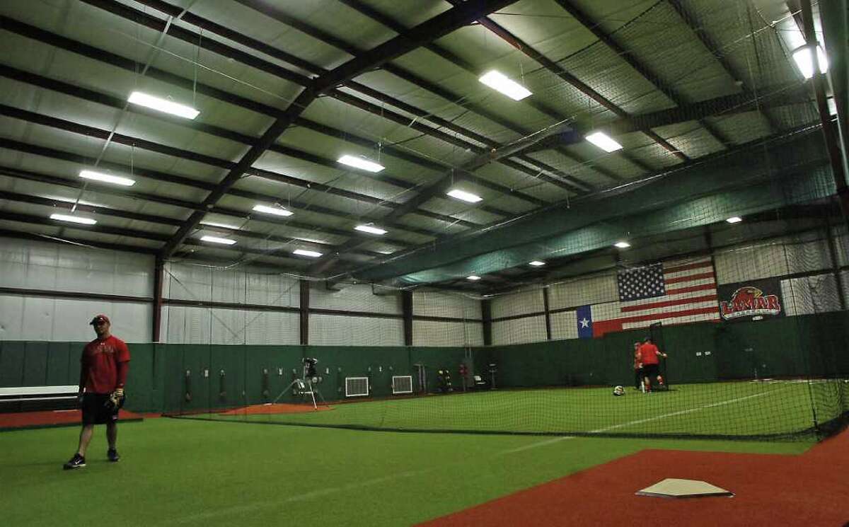 Flu shots have Lamar baseball feeling good as season starts