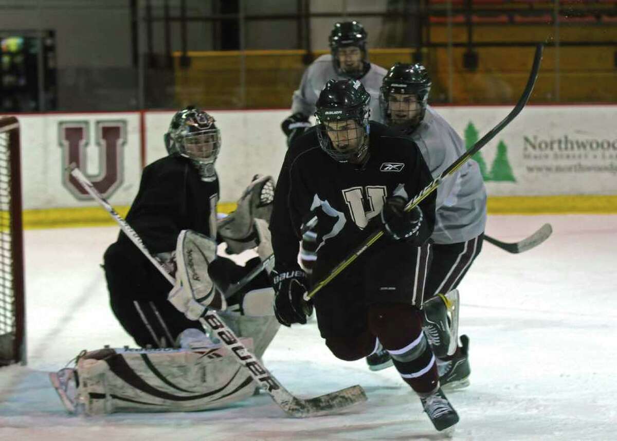 Defense does it for Dutchmen