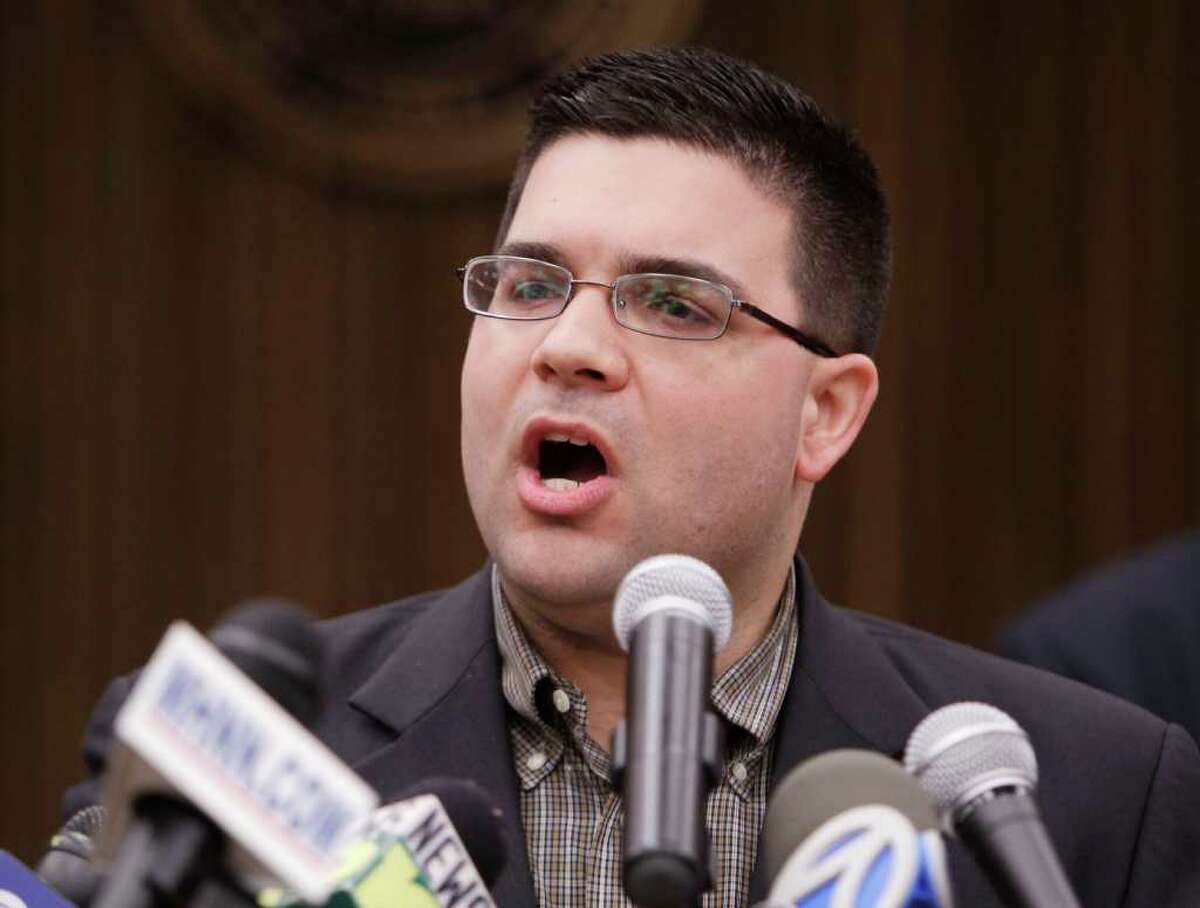 Poughkeepsie cop killer's brother died in 2007 shootout