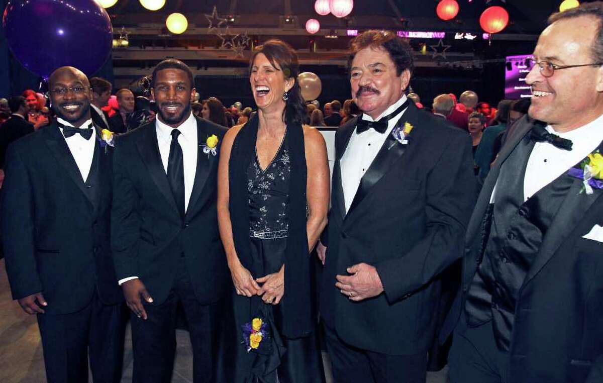 S.A. Sports Hall of Fame welcomes new class