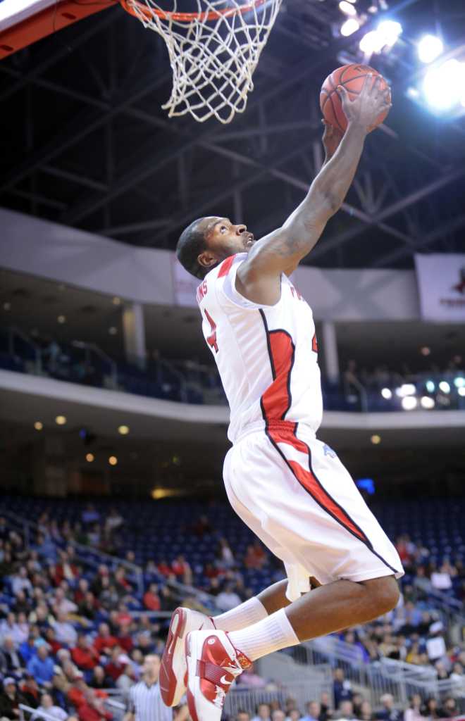 Nickerson leads Stags in BracketBuster win