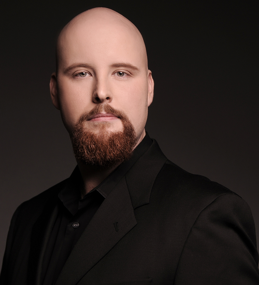 Baritone Timothy Mix to celebrate past stars at Zankel Hall recital